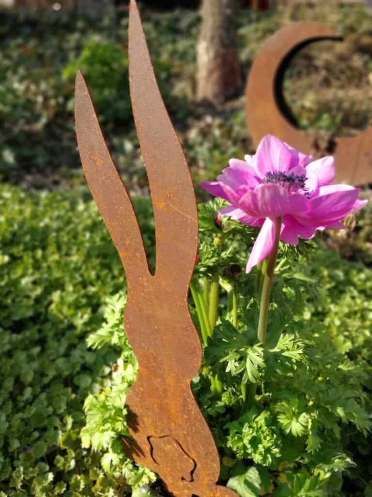 Edelrost Topfstecker Hase Roger Langohr - Angels Garden Dekoshop